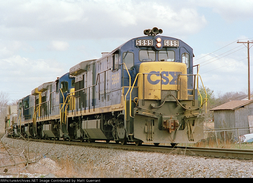 CSX B36-7 5899, CSX B36-7 5856, CSX B36-7 58xx, CSX SD40-2 xxxx